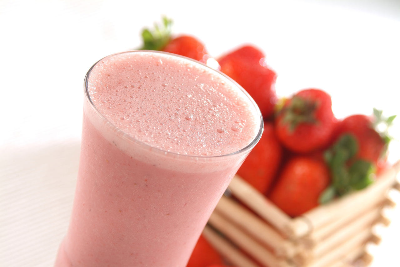 Malteada de Fresa con Naranja y Nuez - Gmate